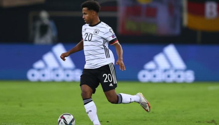 争夺阿德耶米，德媒：多特和莱比锡的机会好于拜仁_PP视频体育频道