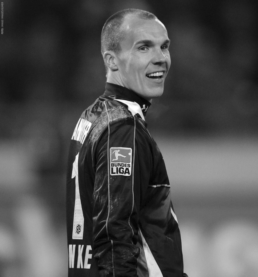 12年了，汉诺威官方缅怀德国前国门罗伯特-恩克_PP视频体育频道